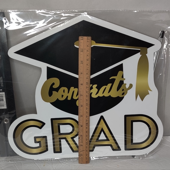 Amazon | Party Supplies | Congrats Grad Foam Yard Stake Sign Party ...